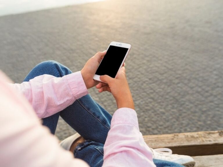 What Is Lifeline Program? Get Free Phone & Internet Today!