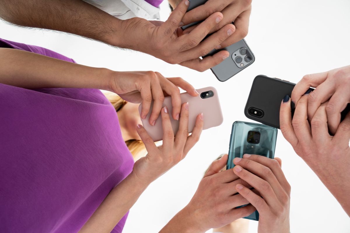 How to Get a Free 5G Phone When You Switch to TAG Mobile!