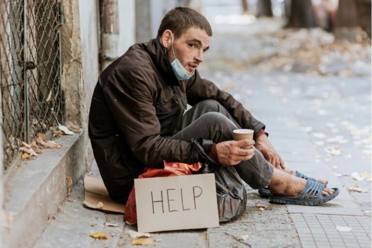 Free Phone For Homeless in California: How to Apply Today